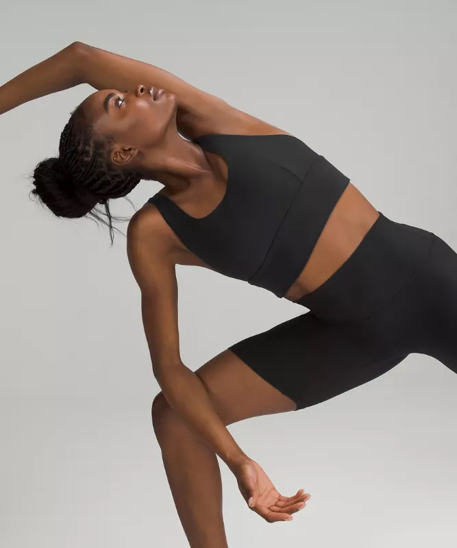 Las mejores marcas de ropa para practicar yoga - WeLife