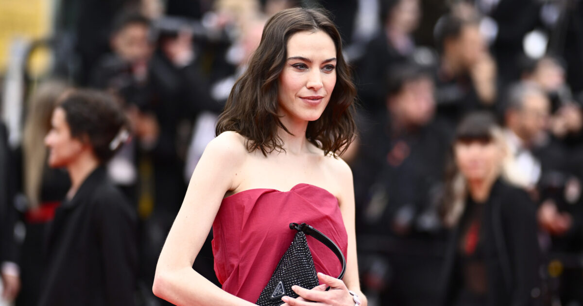 Los trucos de Alexa Chung para transformar su pelo fino - WeLife