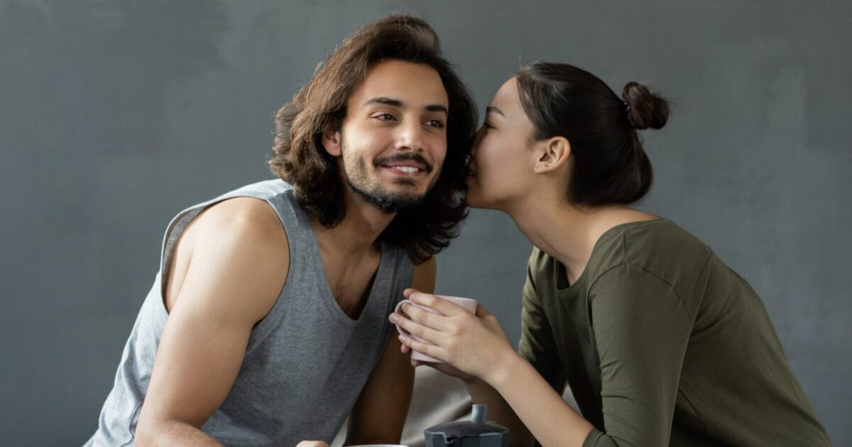 Por qué nos gusta tanto cotillear - WeLife